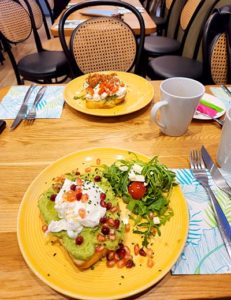 Kosher Restaurants in Paris 2025 - Easy Kosher Travel