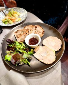 Kosher Restaurants in Paris 2025 - Easy Kosher Travel